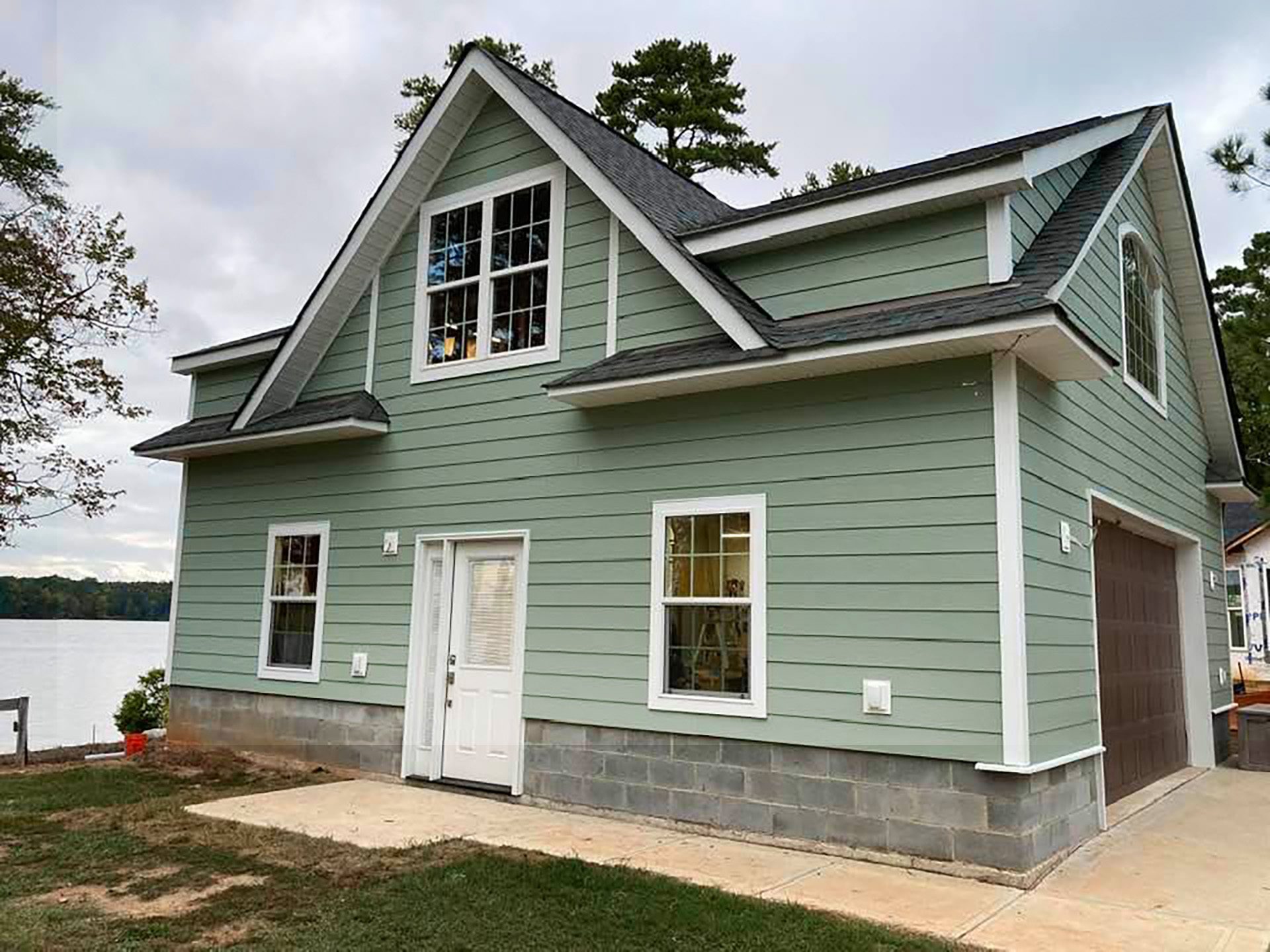 Vinyl Siding, Replacement Windows, Gutters in Lancaster, SC - Estridge ...